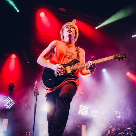 ONE OK ROCK @ Gasometer · Alle Fotos auf Volume.at